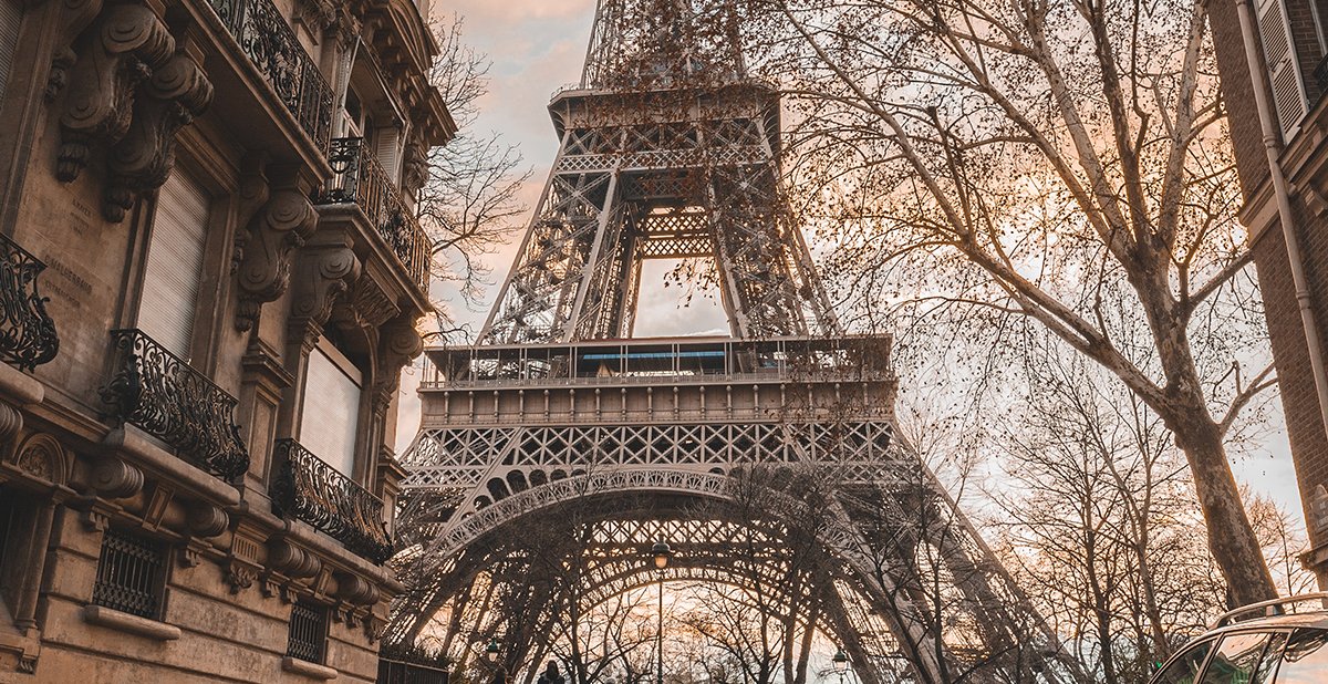 Private Jet to Paris [Charter Jet to/from Paris]